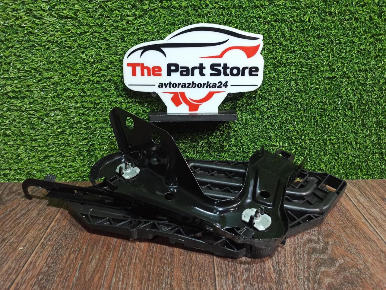 Кронштейн Крепление Фары Правый в Сборе 1Z0805072, 1Z0941464A Новый ...