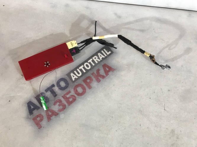 Купить Блок усилитель антенны Volvo XC60 2015 года 30761716, цена 600 ...