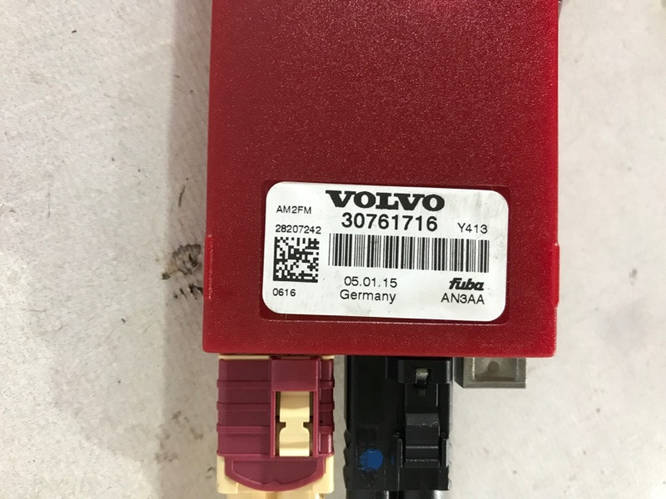 Купить Блок усилитель антенны Volvo XC60 2015 года 30761716, цена 600 ...