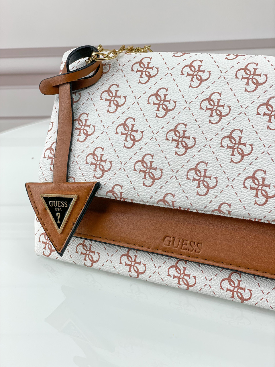 Купить Женская сумка в стиле Гесс/Guess белая, цена 651.20 ₴ — Prom.ua ...