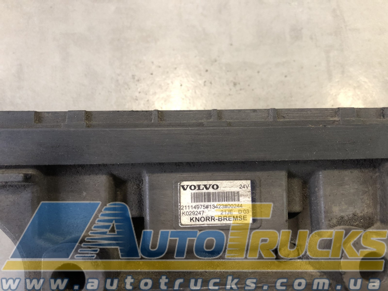 Купить Кран EBS Б/у для VOLVO FH (21114975; K029247), цена 17278.66 ...