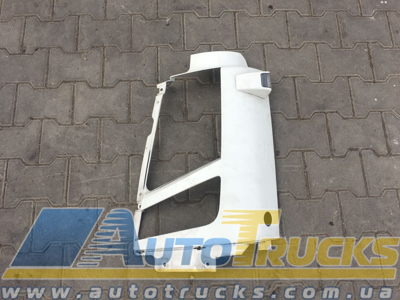 Купить Окуляр L-ЛЕВ. Б/у для VOLVO FH (82076158; 82056296; 82090994 ...