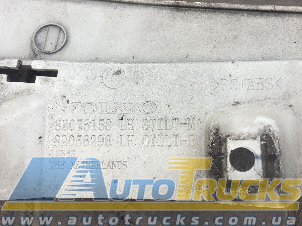 Купить Окуляр L-ЛЕВ. Б/у для VOLVO FH (82076158; 82056296; 82090994 ...