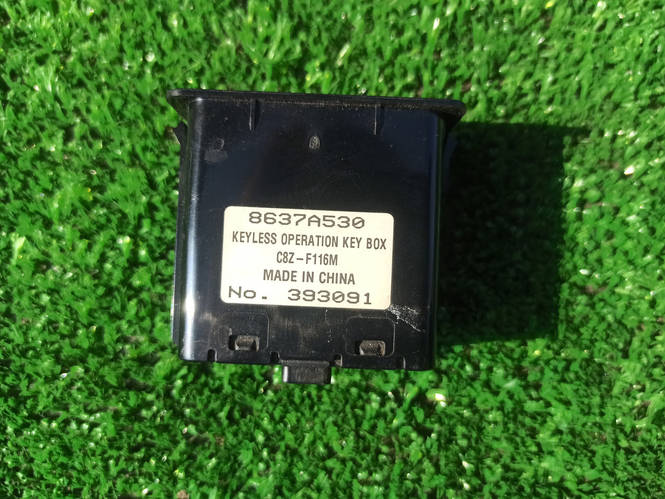 Купить Консоль ключа Mitsubishi Outlander 8637A530, цена 1290 ₴ — Prom ...