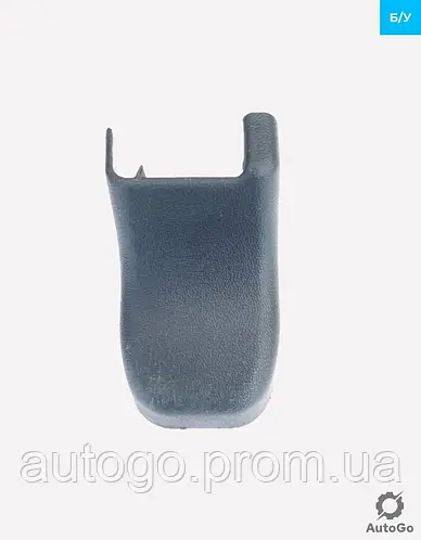 Купить Заглушка крепления переднего сидения Hyundai IX35 1792008 Б/У ...