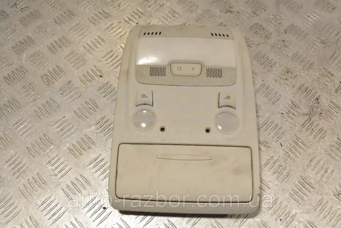 Плафон Салона Передний Audi A4 (B8) 2007-2015 8T0947135A 261787 — в ...