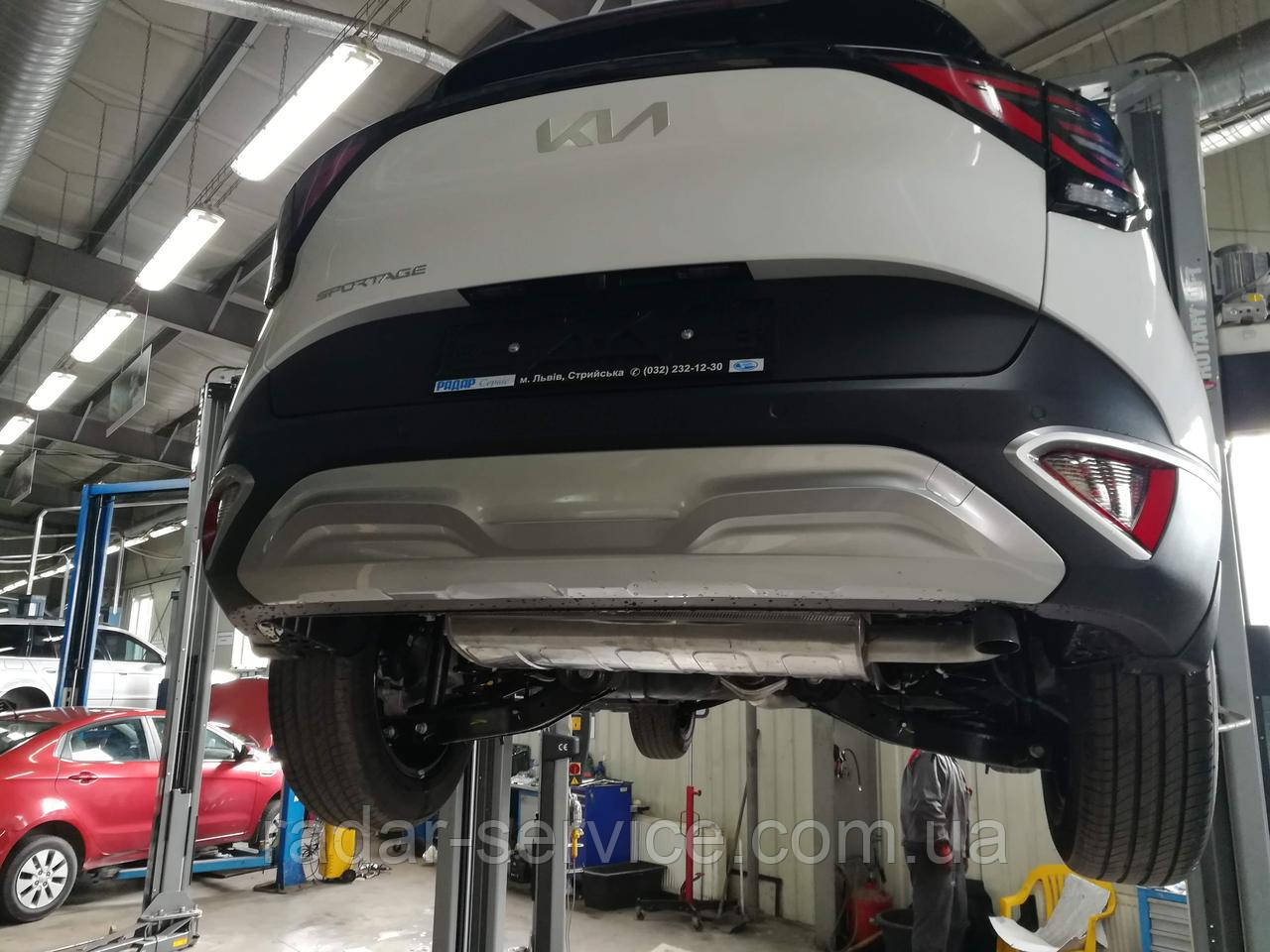 Купить Молдинг бампера заднего правый серый киа Спортейдж 5, KIA ...