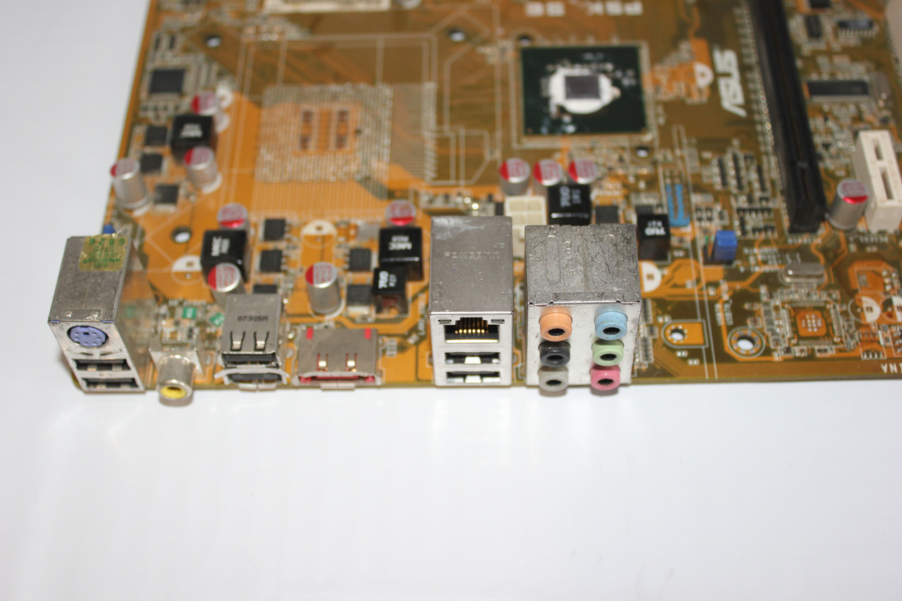 Купить Материнская плата ASUS N13219 D33005 4XDDR2 SDRAM, Intel 945G ...