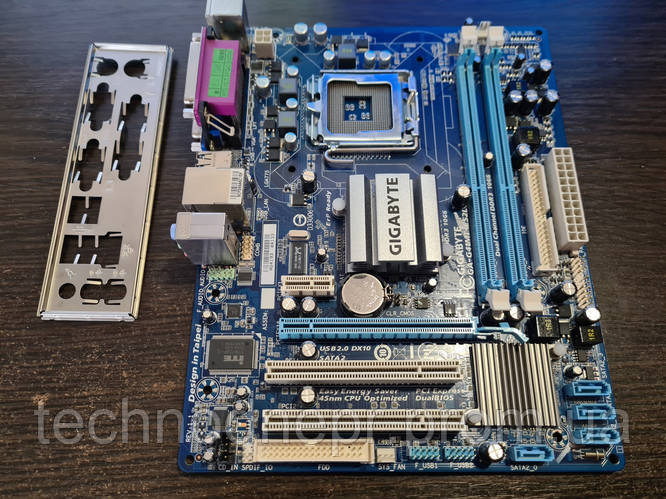 Купить Материнская плата Gigabyte GA-G41MT-ES2L - DDR3 - Сокет 775 ...