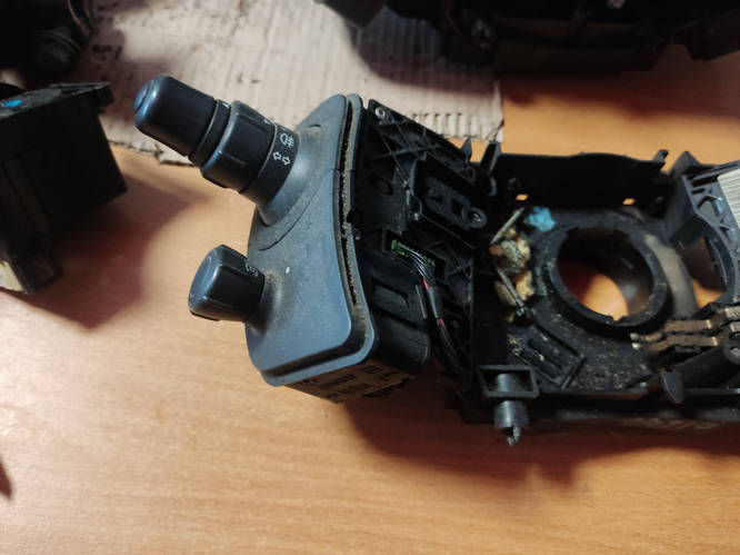 Підруйовий перемикач Renault Scenic II 8200206520 01640 (ID#1805531755 ...