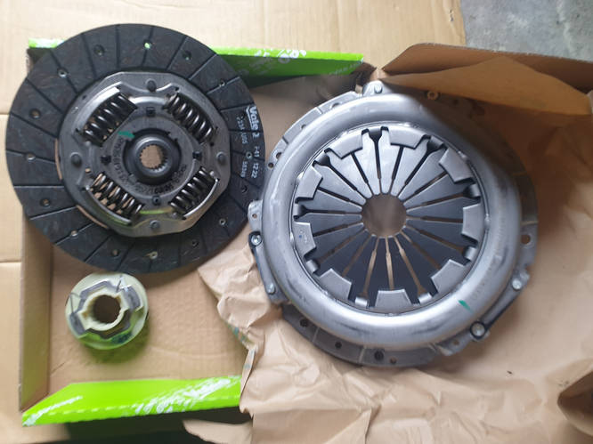 КОМПЛЕКТ ЗЧЕПЛЕННЯ VALEO на ВАЗ НИВА 2123 (ID#1805722684), цена: 2800 ...