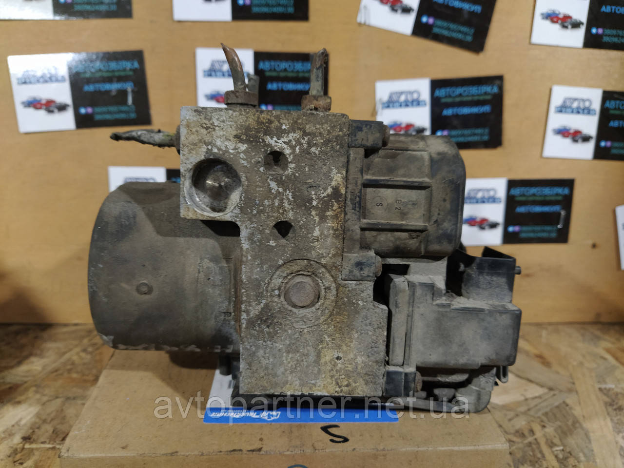 Honda Civic 6 1.4 бензин (1995-2001) блок абс 967144, 273004356 (ID ...