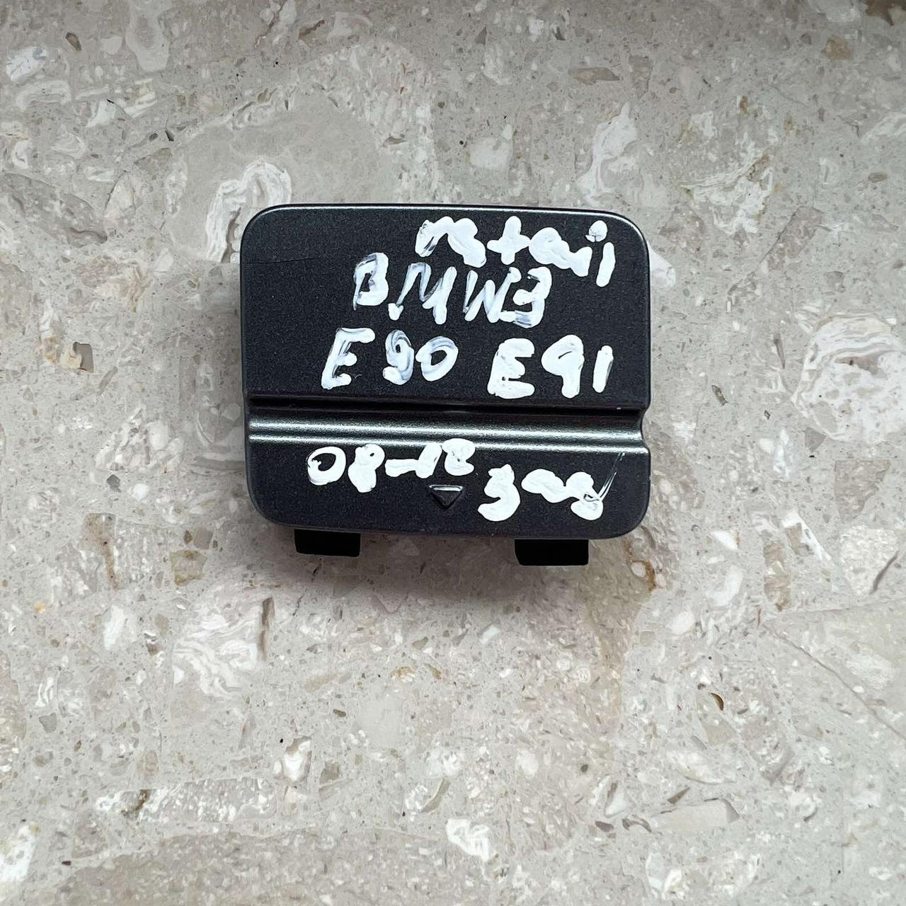 Купить Заглушка буксировочного крюка BMW3 E90 E91 РЕСТАЙЛ 08-12 ЗАД ...