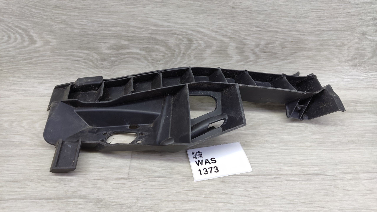 Кронштейн кріплення башмак опора направляюча переднього бампера правий ...