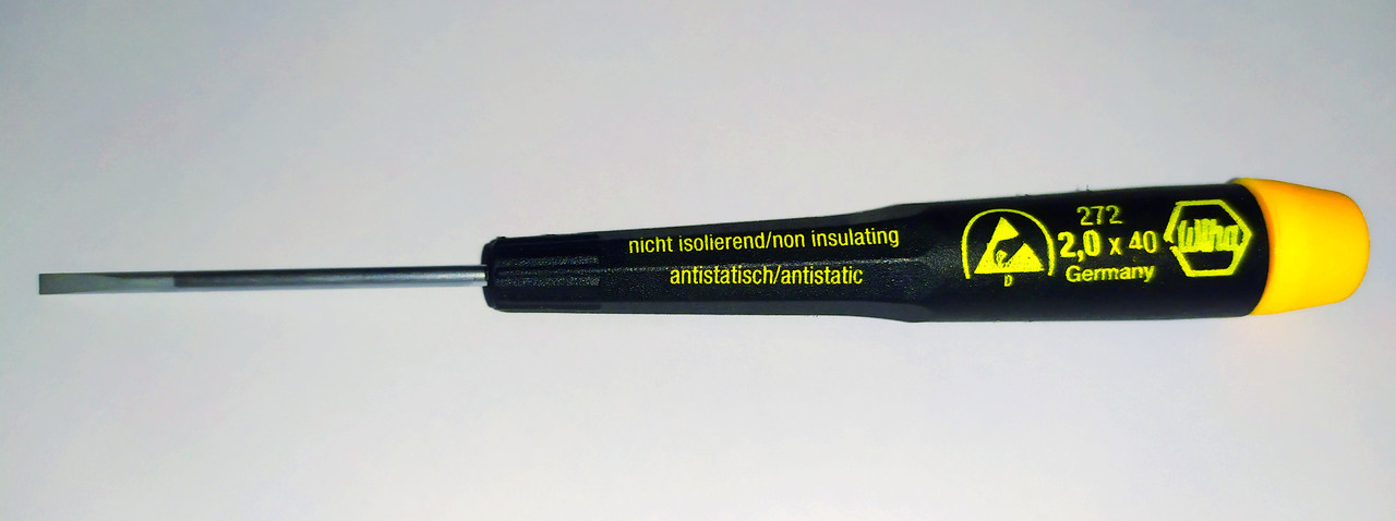 Купить Прецизионная шлицевая отвертка Wiha Precision ESD 272 SL 2,0x40 ...