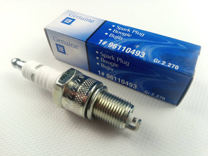 Свічка запалювання GM (96110493) Lanos 1.5 (ID#860518433), ціна: 243 ...
