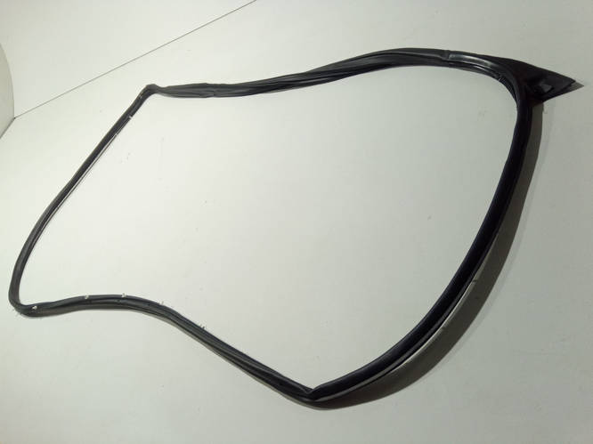 Ущільнювач дверей Aveo, "GM" (94790530) суцільний/передній/лівий (ID ...