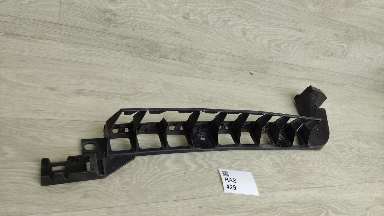 Кронштейн кріплення направляюча заднього бампера правий Skoda Octavia 3 ...