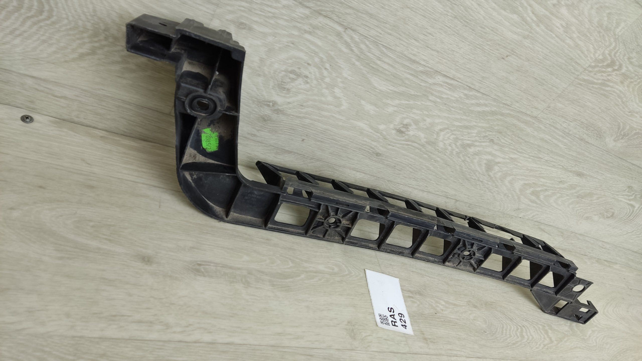 Кронштейн кріплення направляюча заднього бампера правий Skoda Octavia 3 ...