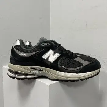 Купити NB 2002R Black White Logo, ціна 2650 грн - Prom.ua (ID# 1812902430)