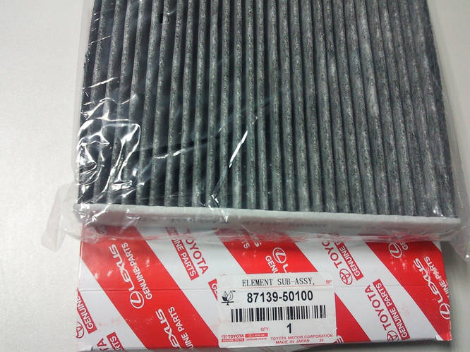 Купить Фильтр салона (оригинал, угольный) на Toyota Camry, Rav 4, Land ...