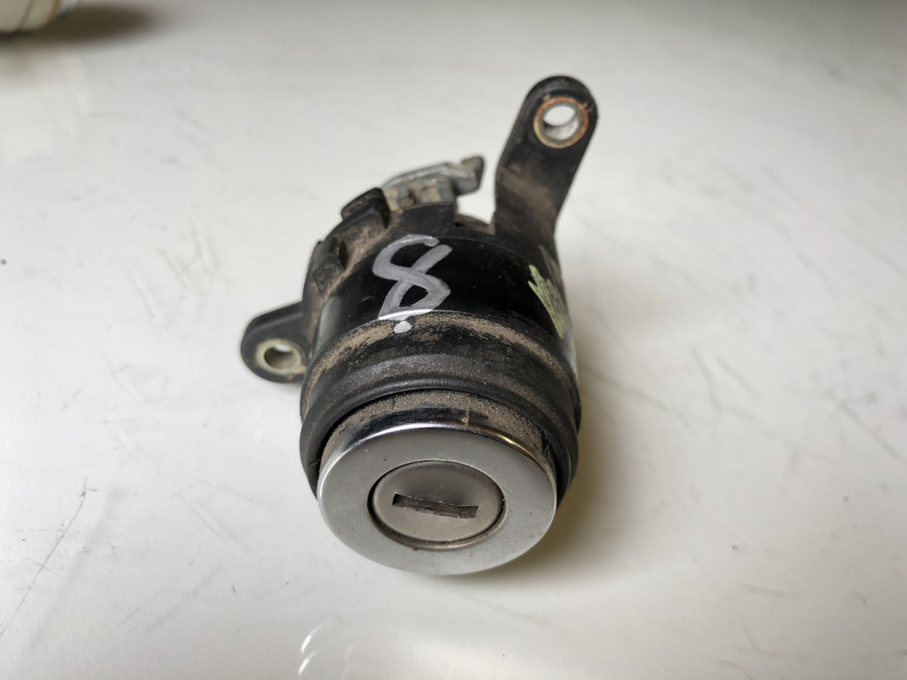 Механизм Кнопка Открытия Багажника Audi 90 B3 Sedan 893827539 №8 Без ...