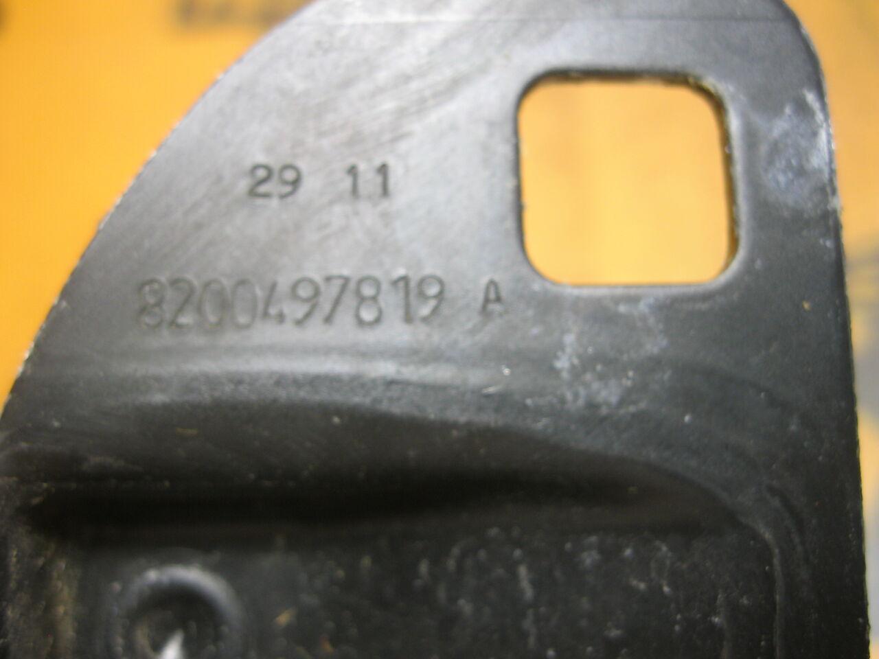 Б/У Напрямний палець задніх дверей нижній лівий RENAULT MASTER III ...