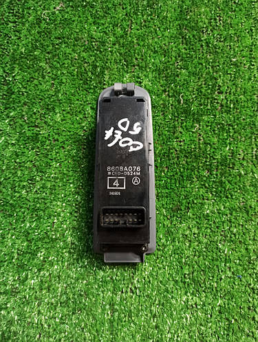 Купить Кнопочный блок управления стеклоподъемников передний Mitsubishi ...