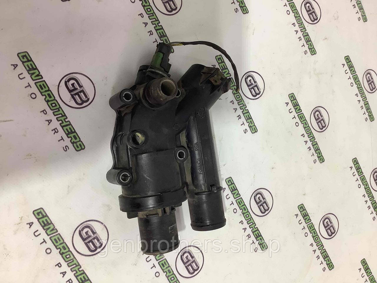 Купити Термостат (корпус термостату) LR001312 Land Rover Range Rover ...