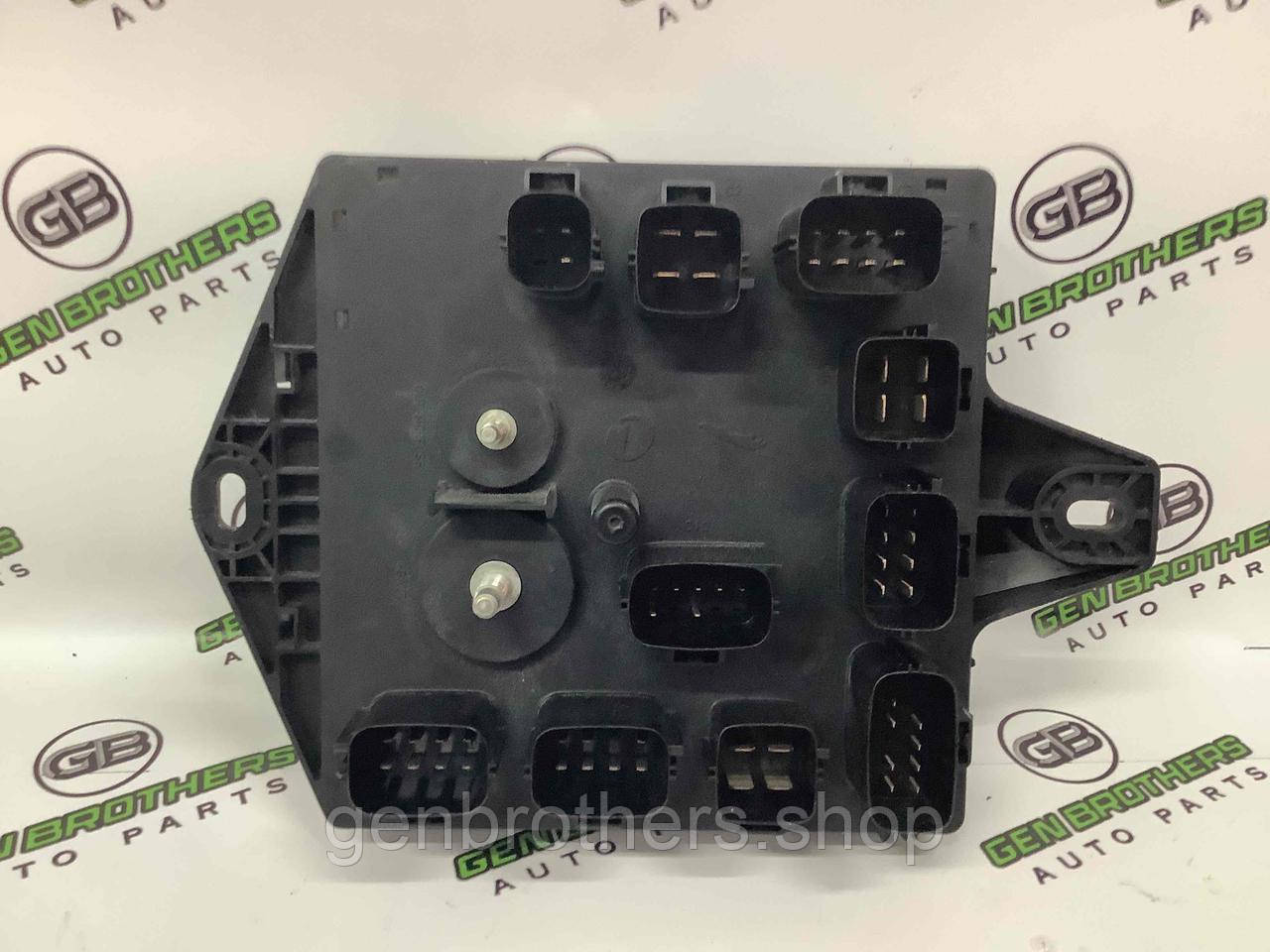 Блок Запобіжників (блок Реле) C2D33548 — Купити Недорого на Bigl.ua ...