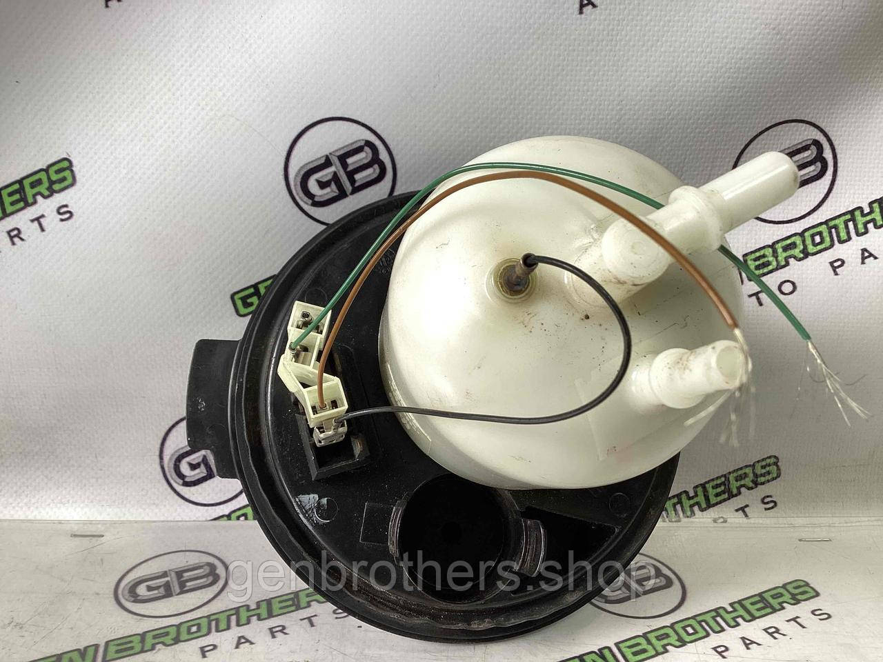 Купить Корпус топливного фильтра 7P0919679 Volkswagen Touareg 2013 ...