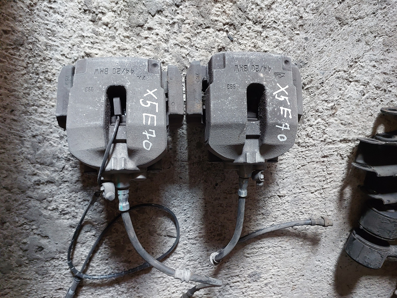 Суппорт гальмівний задній правий-лівий BMW X5 E70 X6 E7126-2013 (ID ...