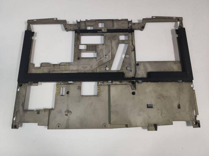 Купити Середня частина корпуса для ноутбука Dell ALIENWARE M17X R2 ...