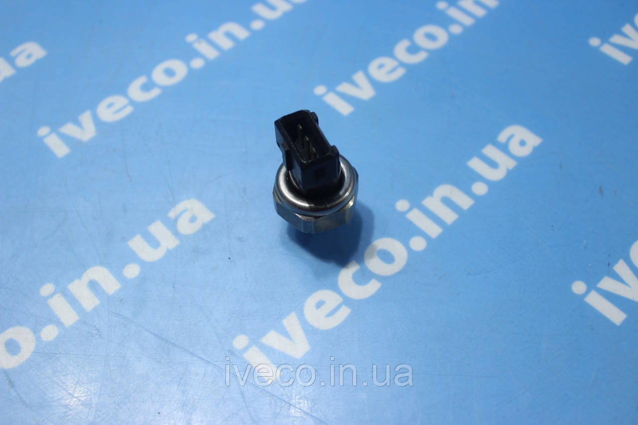 Датчик клапана управления геометрией турбины Iveco Stralis Trakker ...