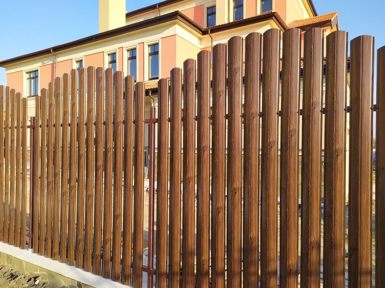 Купить Евроштакетник под деревоШтакетник темное дерево PRINTECH ...