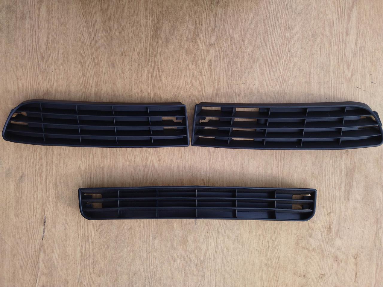 Решітка бампера в бампер 94-97рр Ауді А6 с4 Audi a6 c4 (ID#1832463756 ...