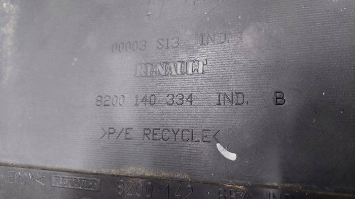 Бампер передний в сборе 7701474769, 8200140334 Renault Scenic 2 сценик ...