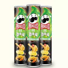Купити Чіпси Pringles Chili Lemon Crab Super Hot 110 г, ціна 200 грн ...