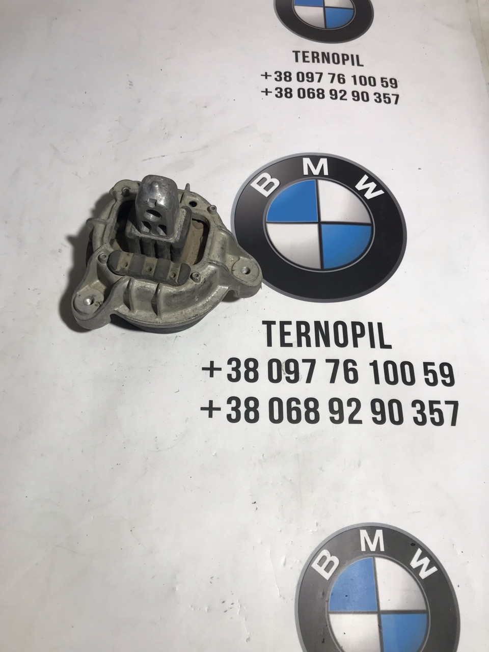 Подушка опора крепление двигателя правая бмв bmw ф F10/11 22116856328 ...