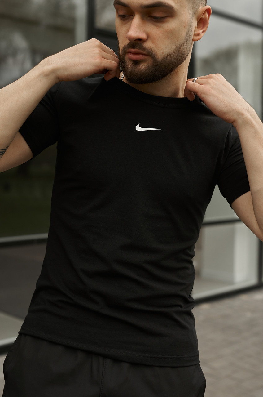 Чоловіча футболка Nike чорна бавовняна літня, Спортивна футболка Найк ...