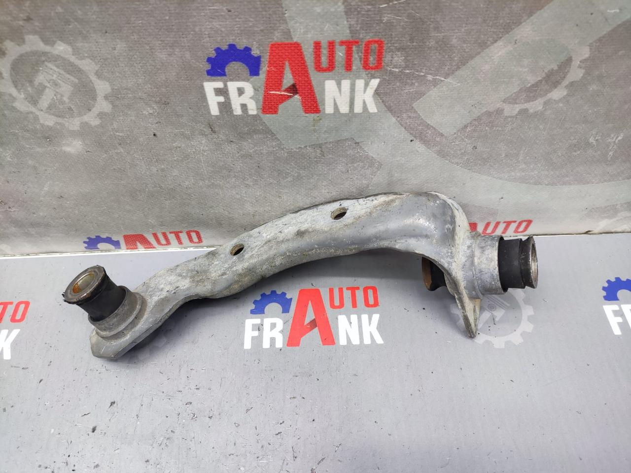 Кронштейн крепления подрамника левый 8200197453 для Renault Megane II ...