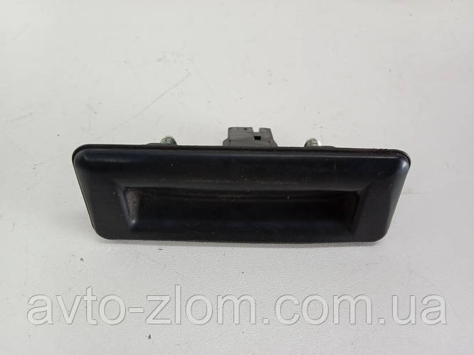 Кнопка открытия багажника Volkswagen Golf 5, Гольф 5. Универсал ...