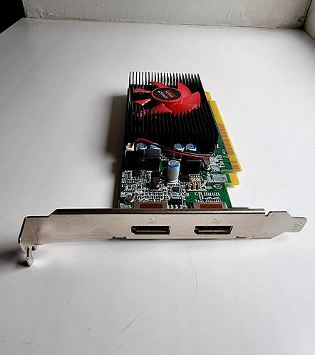 Купить Видеокарта Radeon R5 430 2GB GDDR5 4K DX12 OpenGL 2x DP любой ...