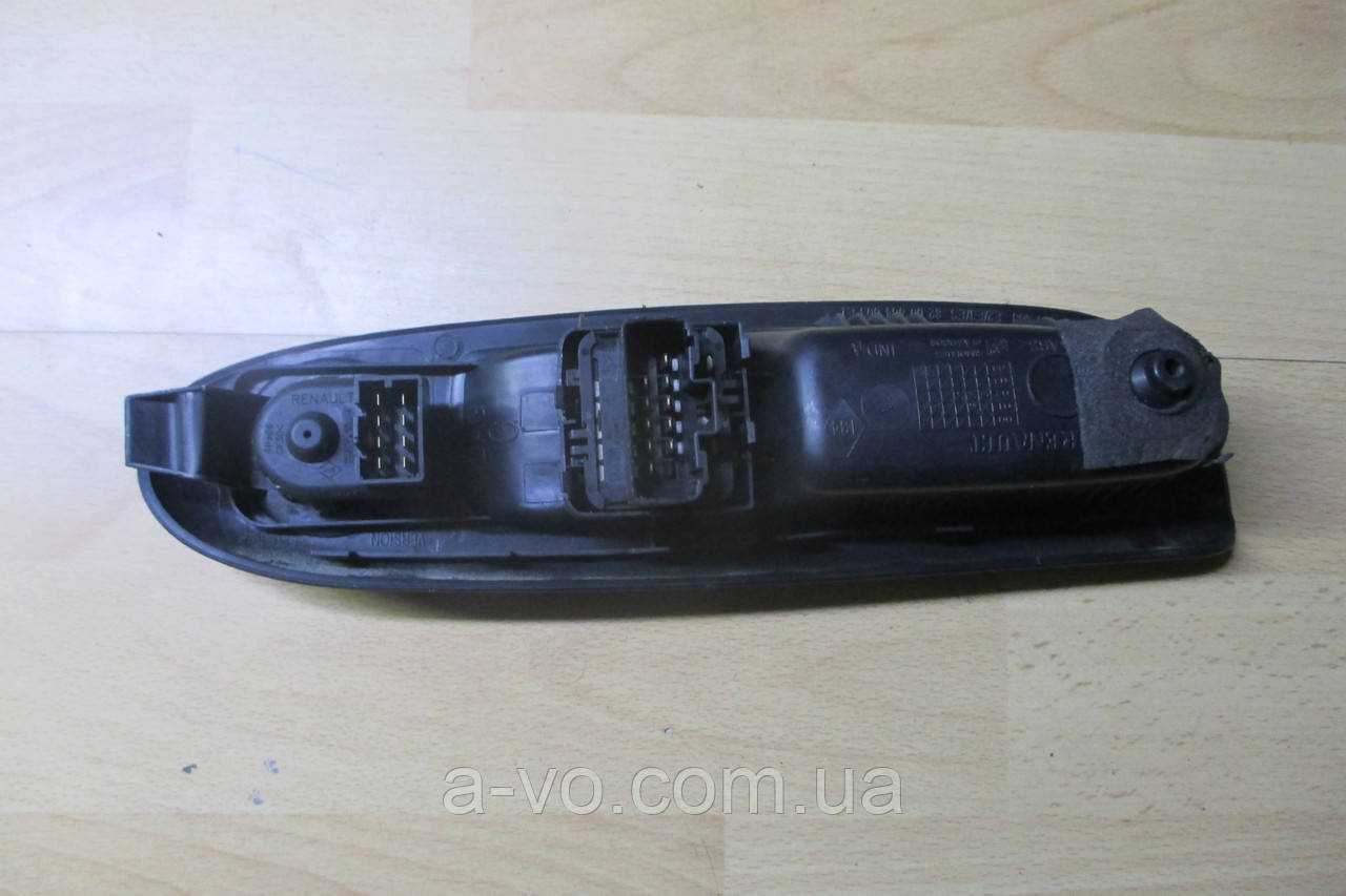 Блок управления стеклоподъемниками Renault Clio2 8200084008 ...