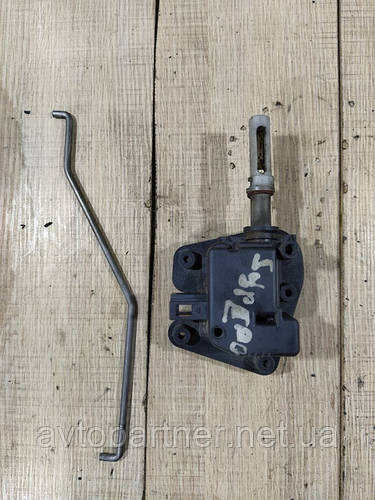 Купить Моторчик замка крышки багажника Audi A4 B6, A6 C5 8E9827833 ...