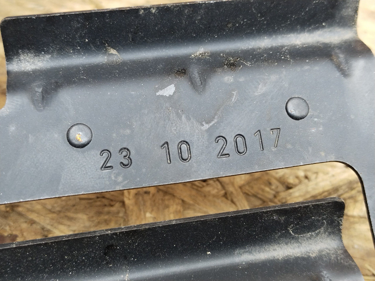 BMW 3 F30 F31 2011-2018 Кронштейн площадка подставка усилителя ...