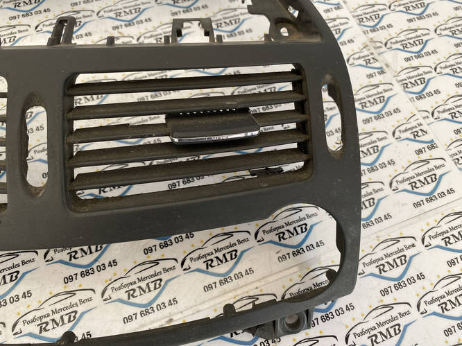 Центральний повітропровід в торпедо Mercedes-Benz W211, A2118300054 (ID ...