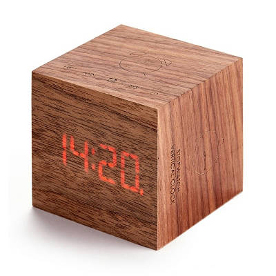 Часы-будильник с аккумулятором Gingko Cube Plus Clock Cherry ...