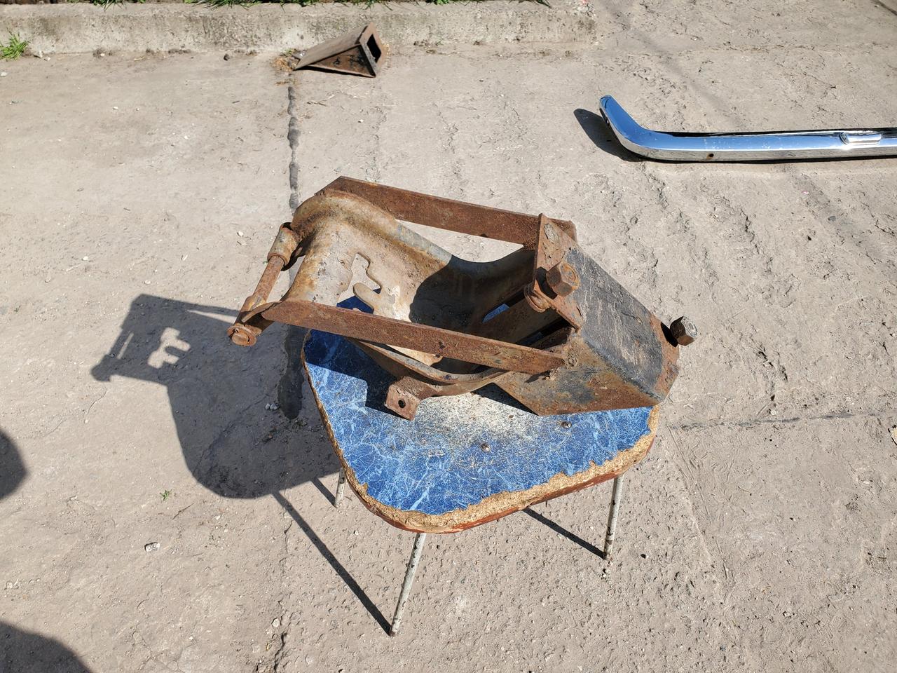 Кронштейн крепление запасного колеса запаски автомобиля ЗИЛ ГАЗ МАЗ ...