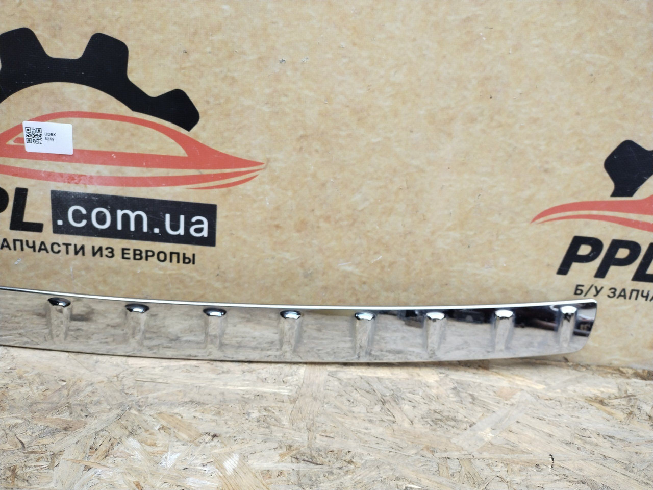 Купить Mercedes B W246 11-18 Молдинг накладка заднего бампера хром ...